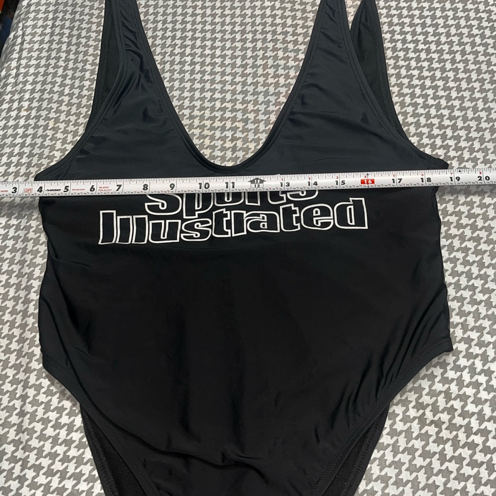 One Piece Black Sports Illustrated Swimsuit Size 12 Gem